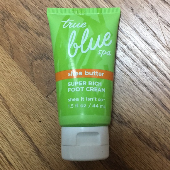 Bath & Body Works | Makeup | True Blue Spa Four Piece Travel Kit With ...